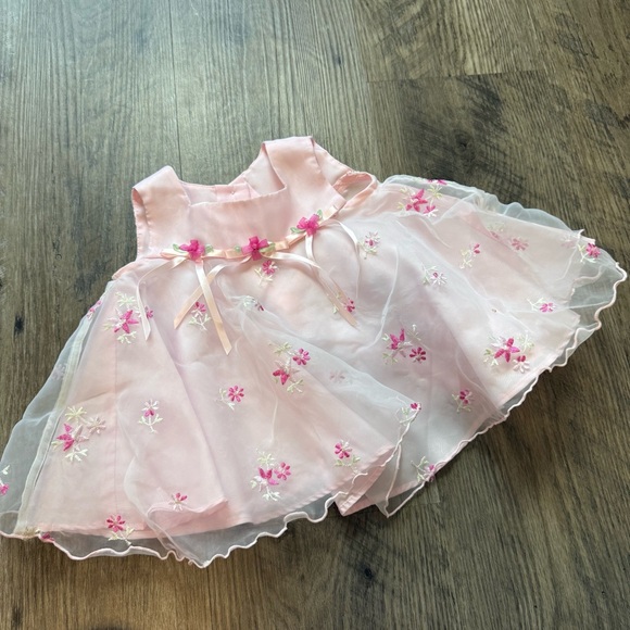 Ashley Ann | Dresses | Ashley Ann Pink Dress With Floral Accents | Poshmark